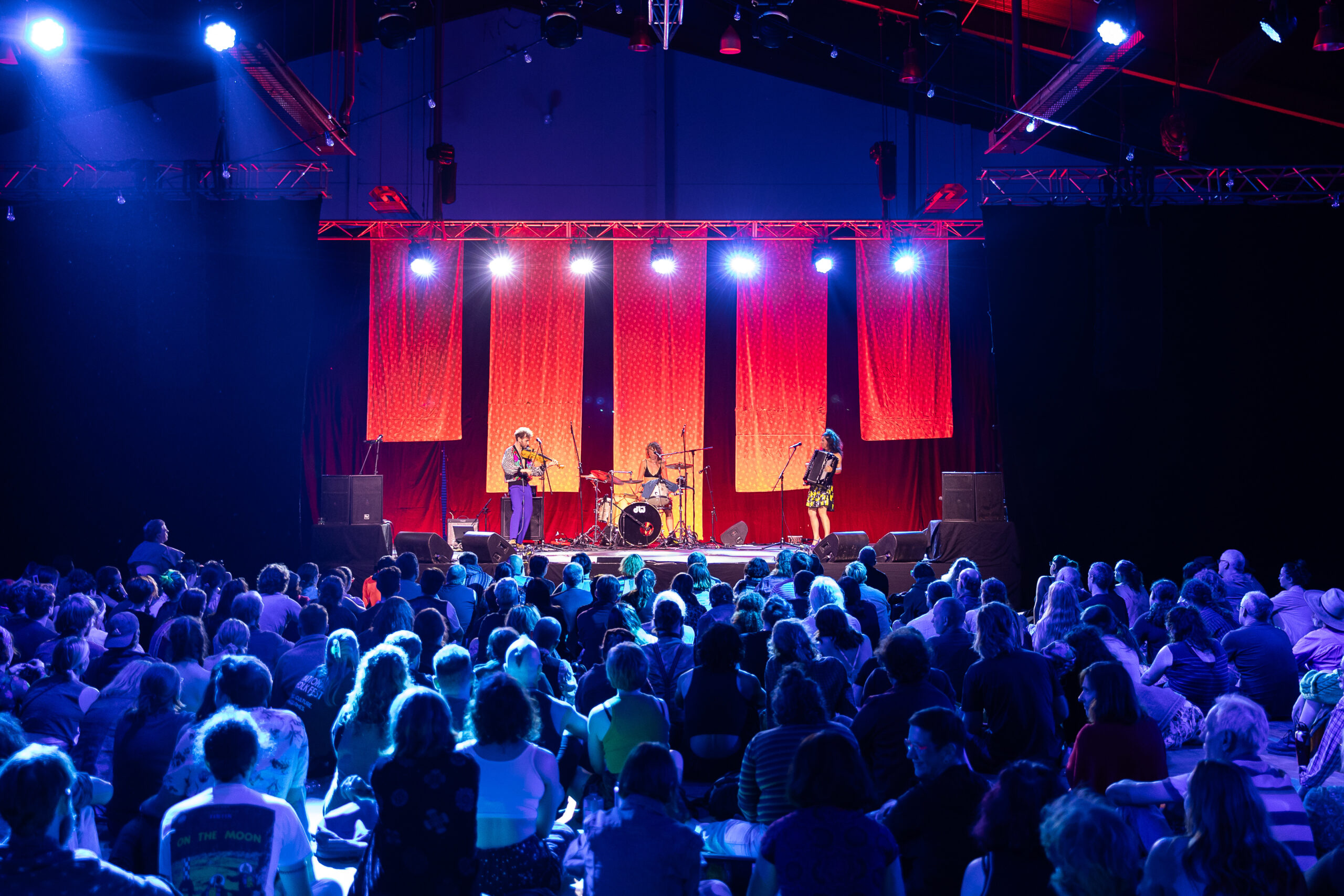 Shark & Fox (CAN/AUS) – Music By Emily-Rose